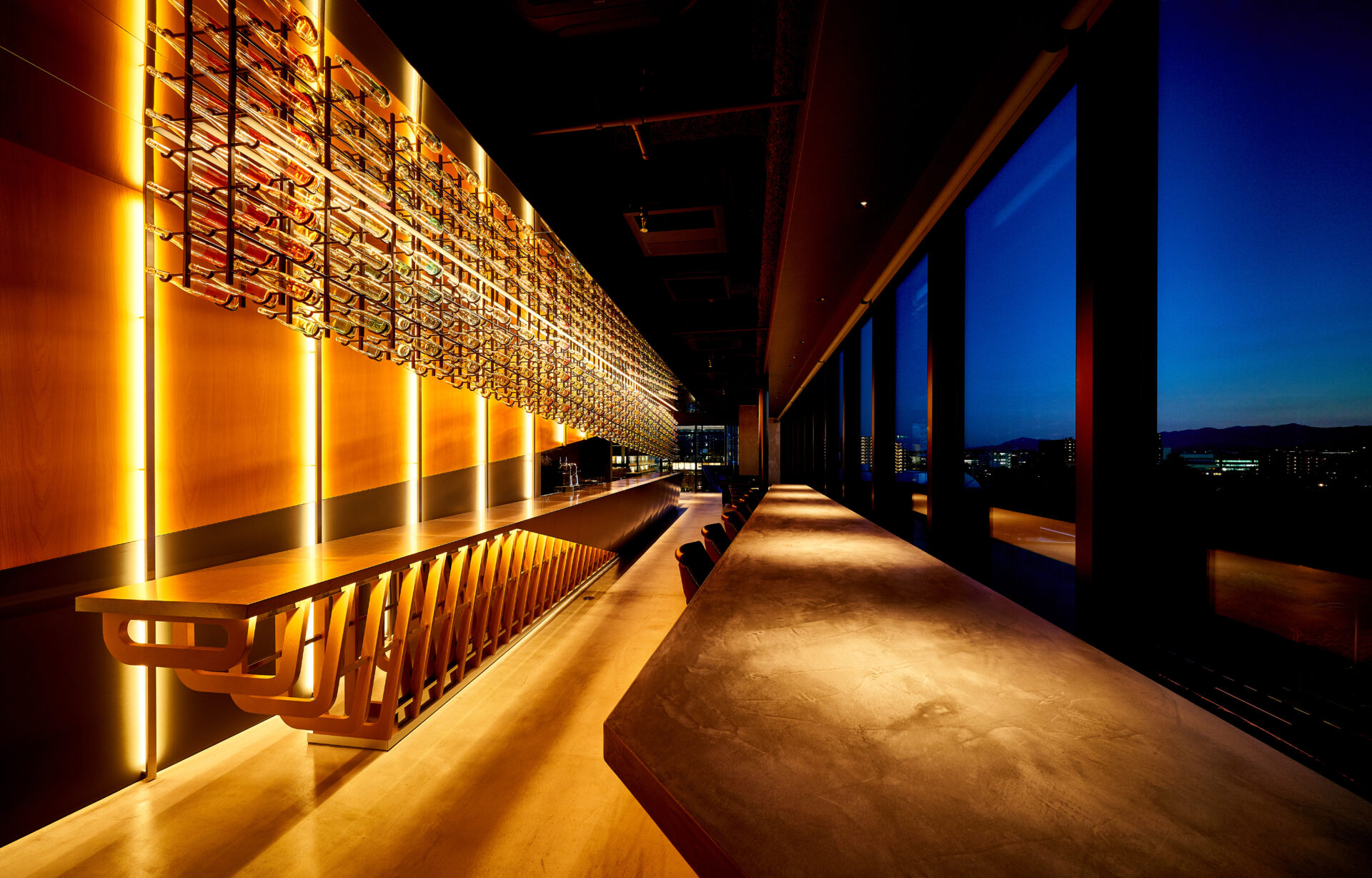 The Dragonfly Bar | 株式会社SECAI